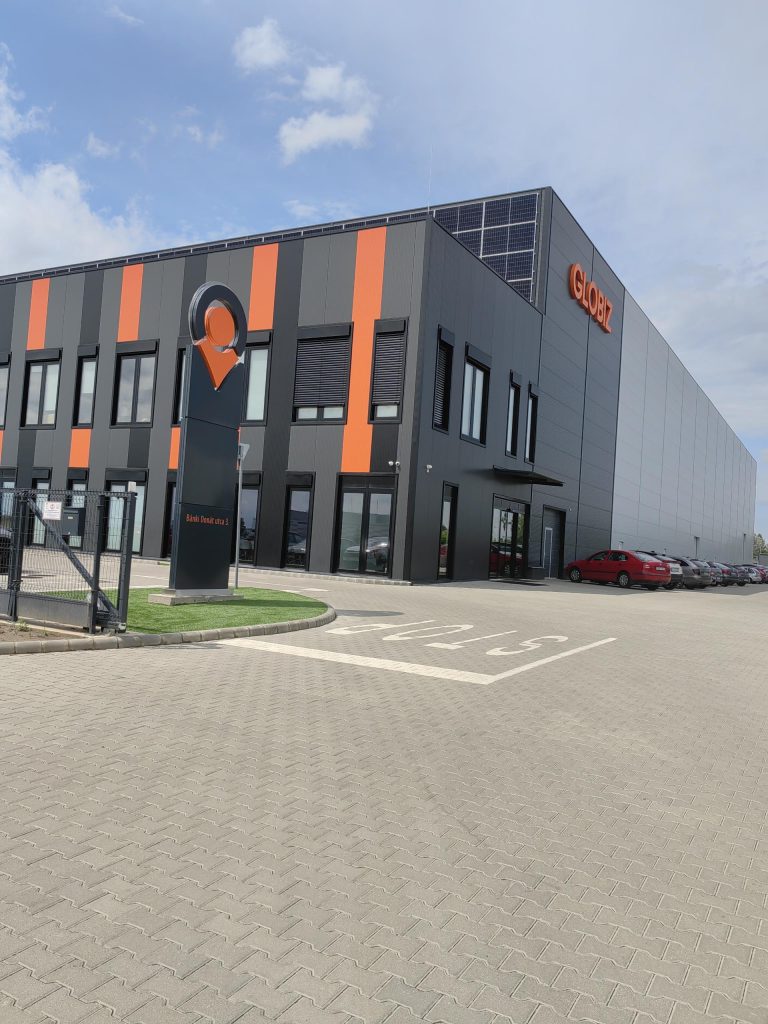 Hungary Cleanroom Project Equipment Commissioning - Yaning
